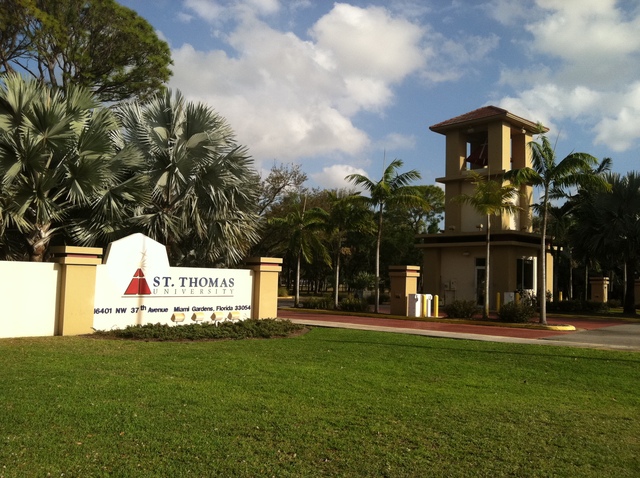 St. Thomas University Yurtdışı Master - Bilimevi Yurtdışı Eğitim